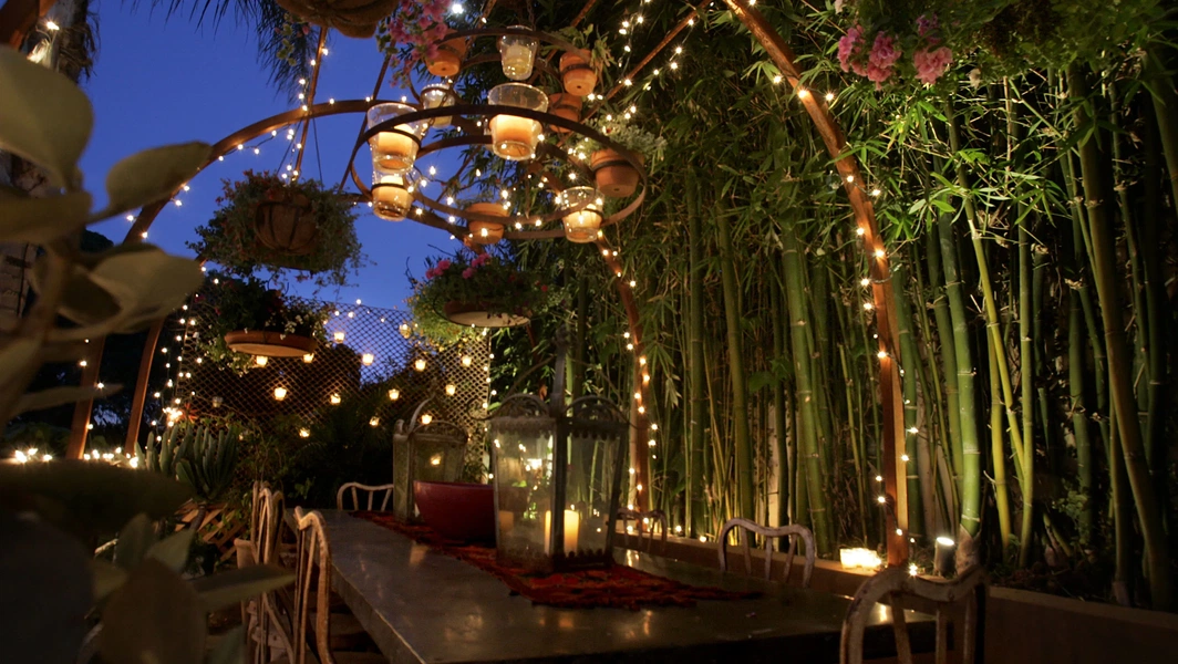 Layer your garden lights like a pro