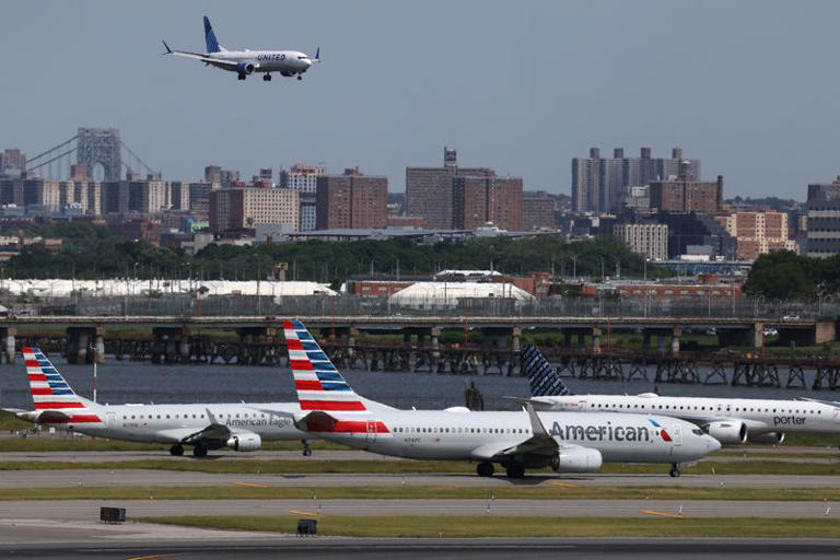 New York LaGuardia Airport to temporarily close runway to address ...
