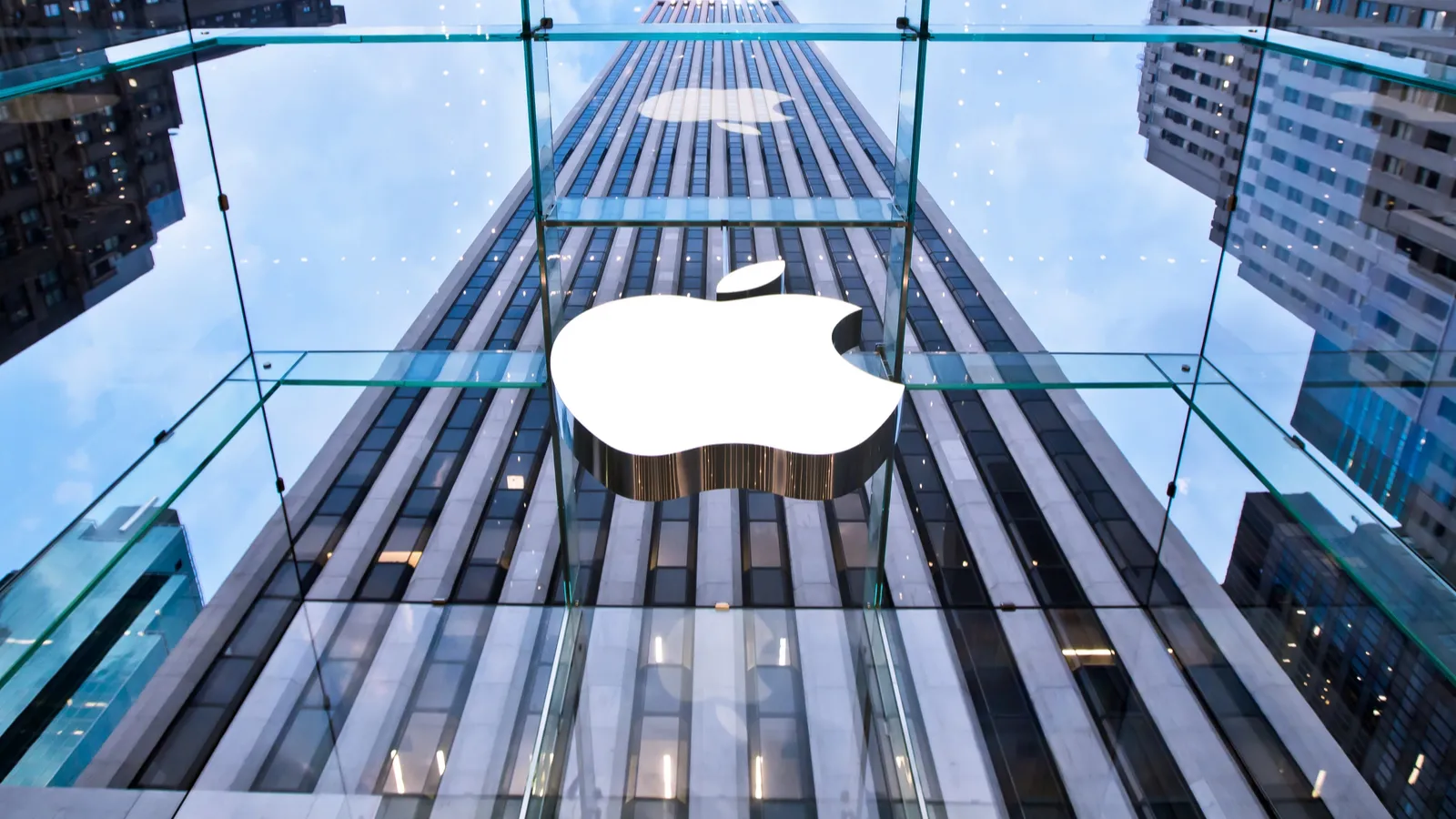 Apple customers in three states face a June 20 store deadline