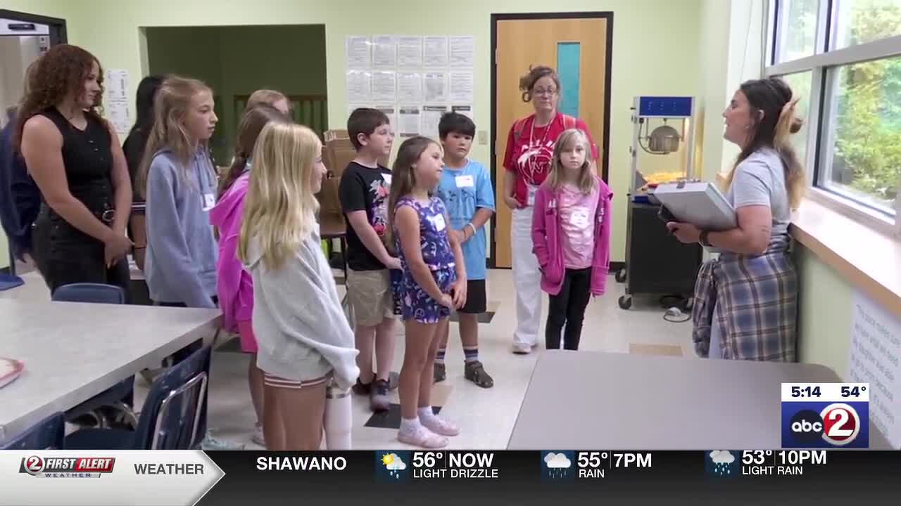 Neenah summer school students volunteer at nonprofits through ...