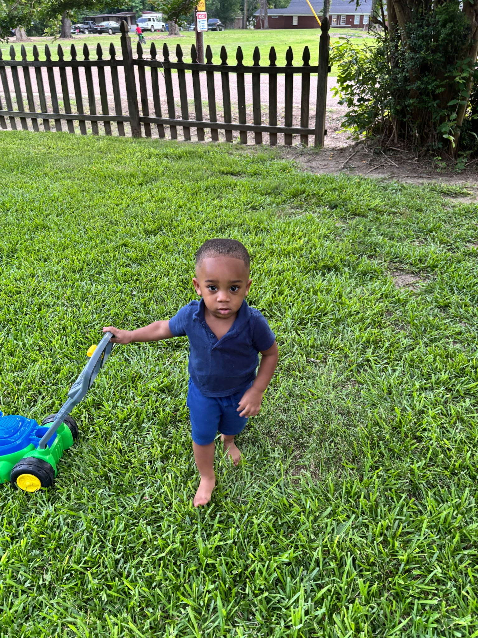 Baby dies after police shoot car. What we know about MS Walmart shooting