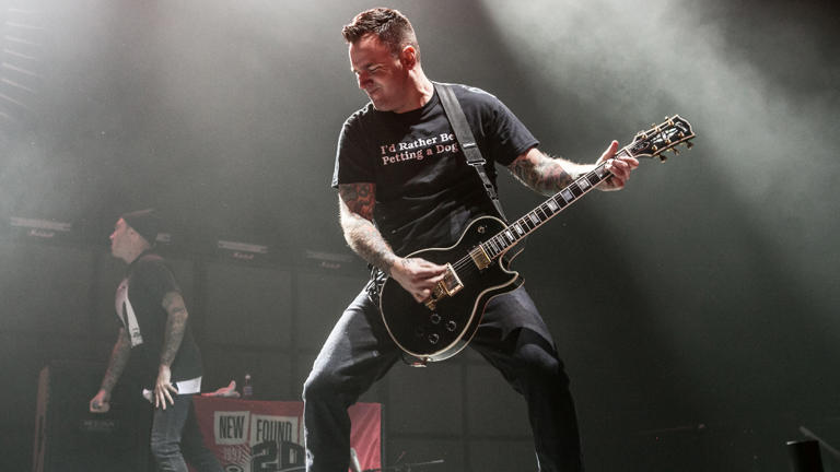 Beloved pop-punk musician has ‘emotional’ moment on stage in a ...