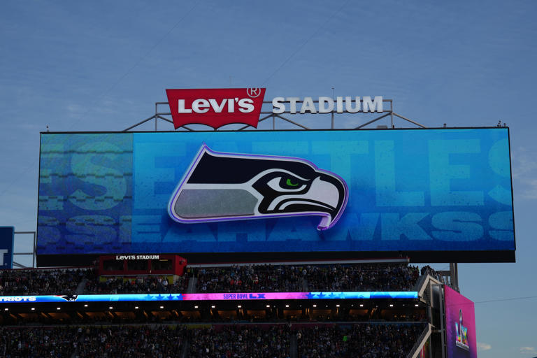 Seahawks promote Willie Schneider, Matt Berry to assistant GM