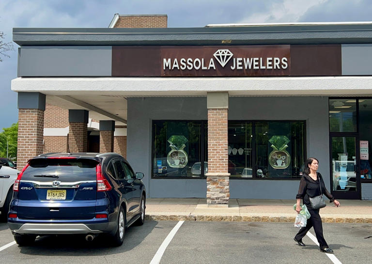 Two men arrested and charged in North Jersey jewelry store robbery