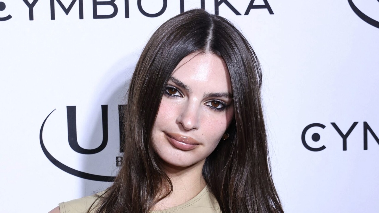 Emily Ratajkowski faces backlash for raw essay about figuring herself ...