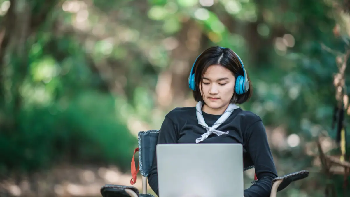 10 alasan generasi muda Gen Z lebih benci AI dibanding generasi Boomer ...