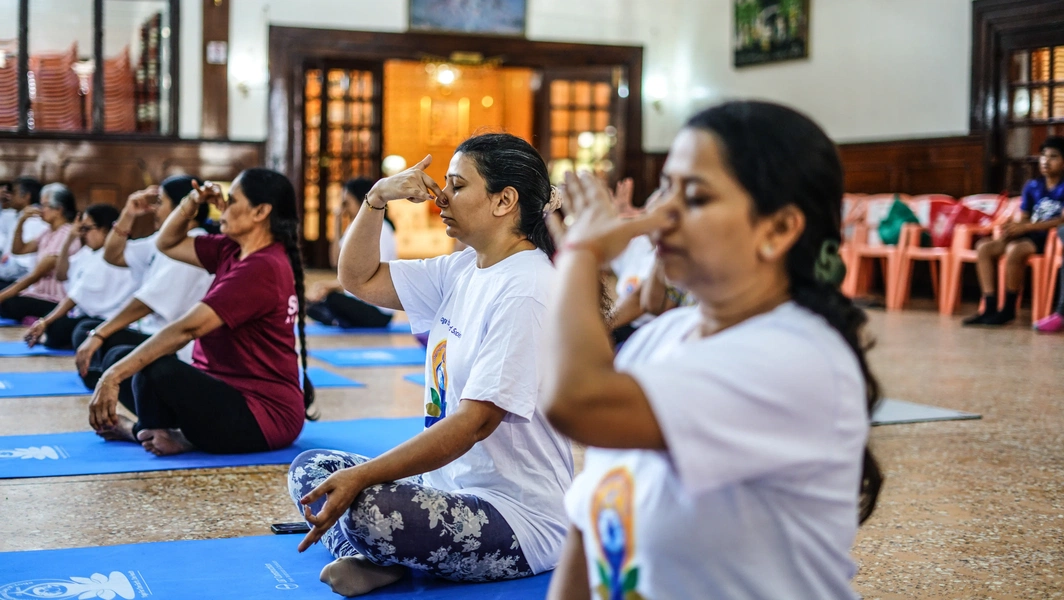 Five yoga poses can improve breathing and reduce stress