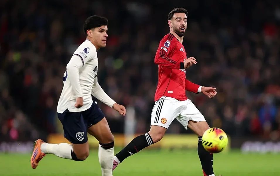 Man Utd resist £85m Fernandes fee as transfer talks progress
