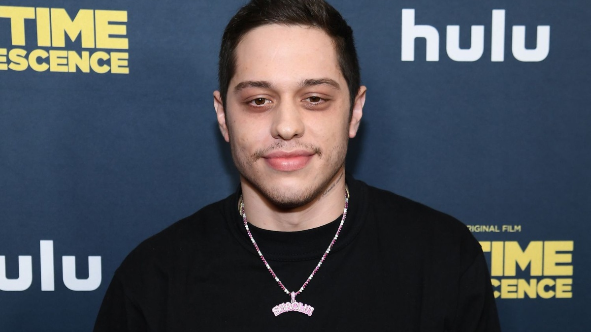 Why so many famous women dated Pete Davidson? Psychology explains