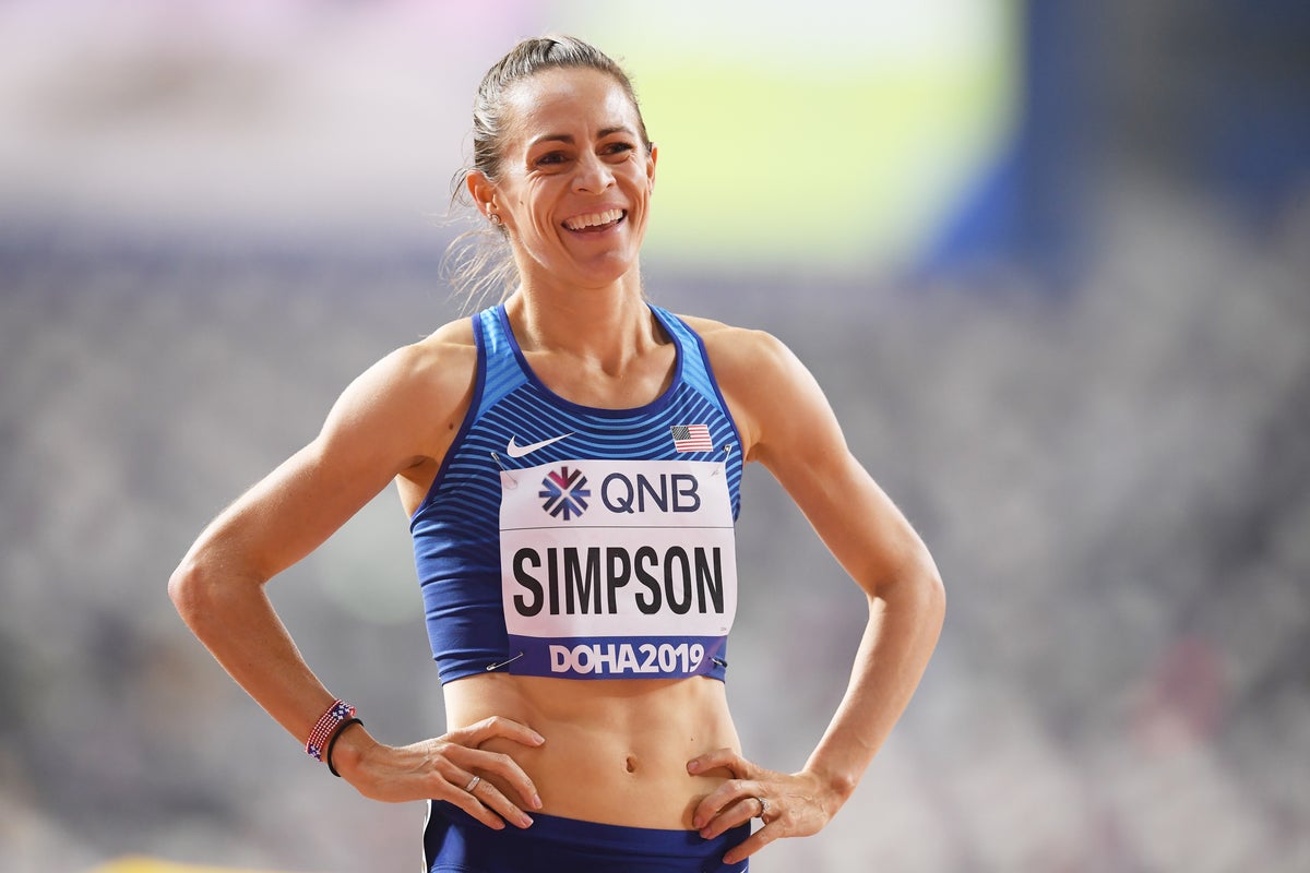 US Olympic medalist Jenny Simpson collapses during North Carolina race