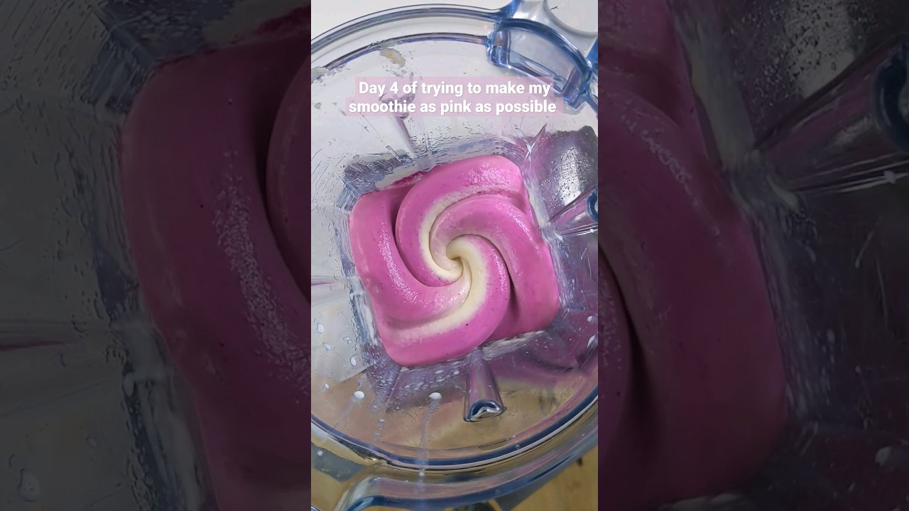 Day 4 of trying to make my smoothie as pink as possible 💕