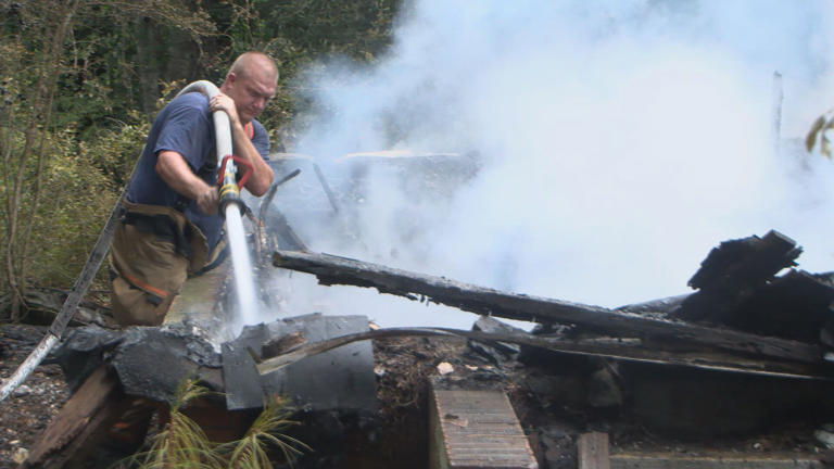 Morning fire destroys abandoned home on US 49 in Forrest County