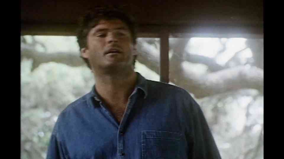Devon brings Michael Knight back to fight for justice | Knight Rider 2000