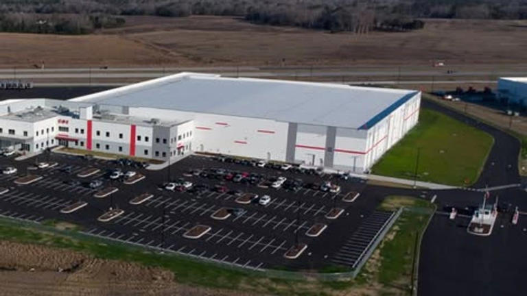 Cheney Brothers distribution center opens in Florence, creating 700 jobs
