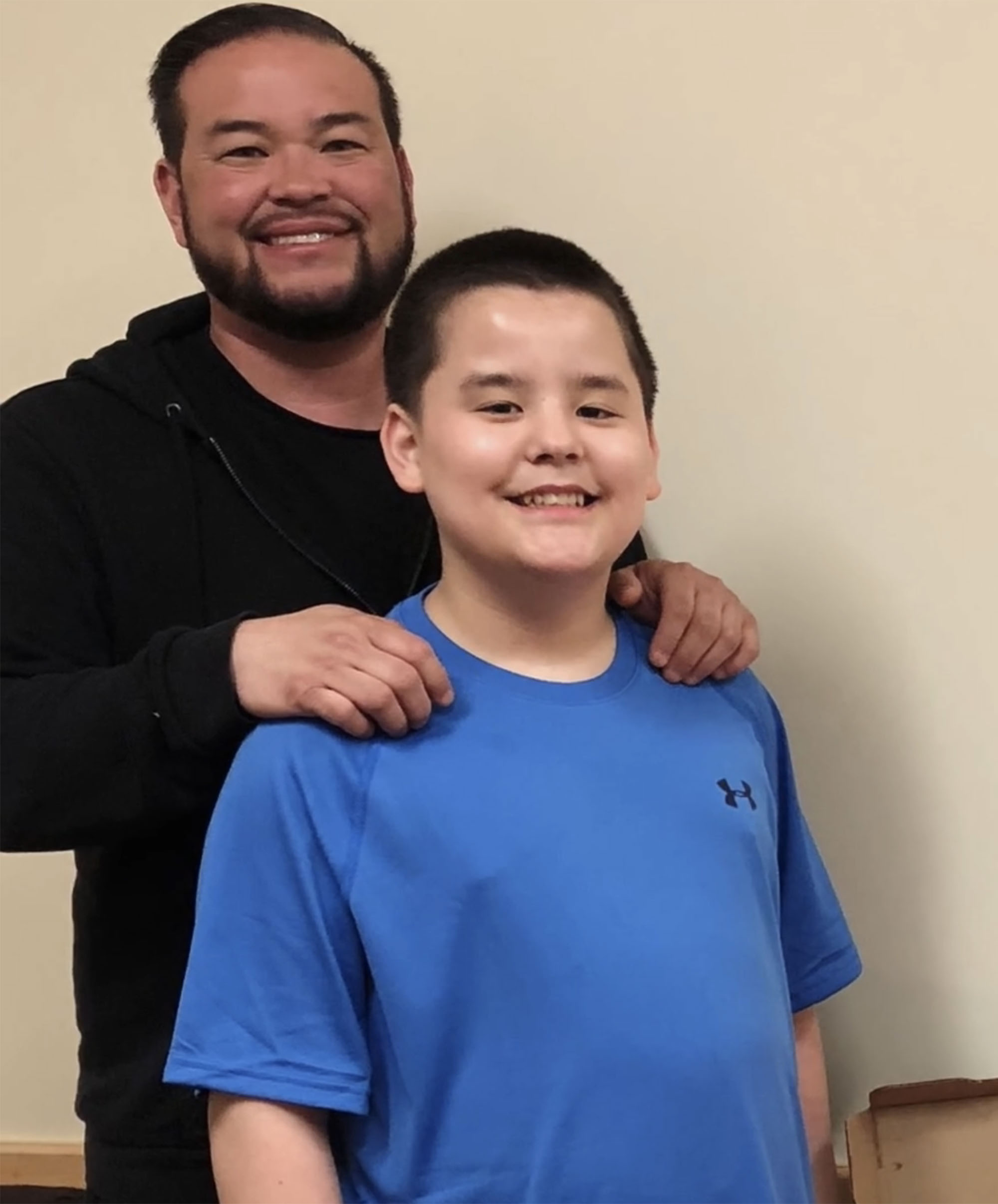 Collin Gosselin vows to expose dark childhood with Jon and Kate in ...