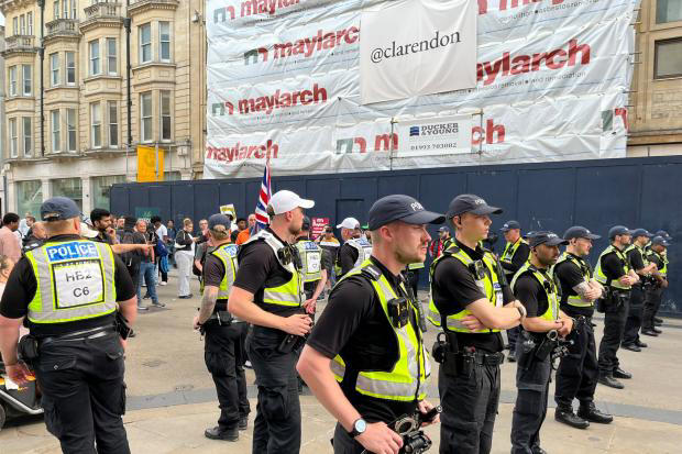 Hundreds of protesters clash on streets over Tommy Robinson debate