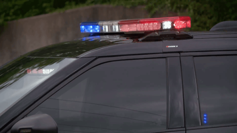 Driver accused of shooting pedestrian on west side during road rage ...
