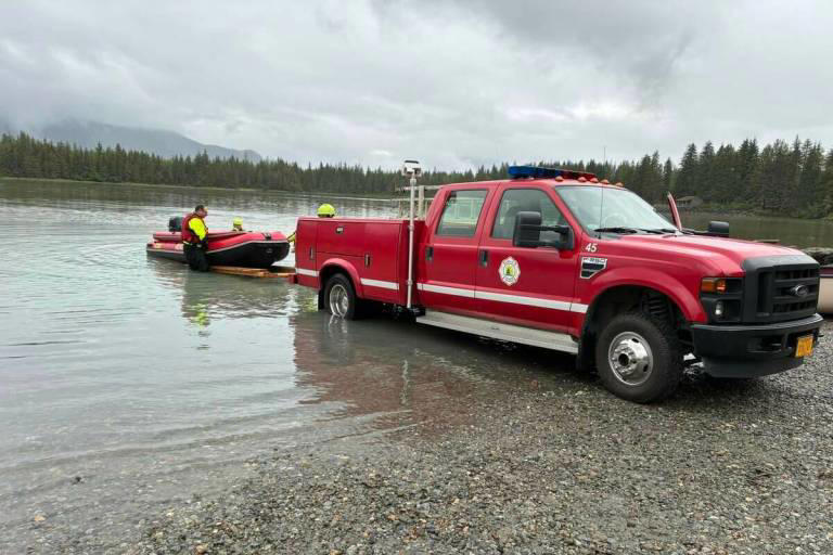 Capital City Fire Rescue comes to aid of stranded rafters on Mendenhall ...