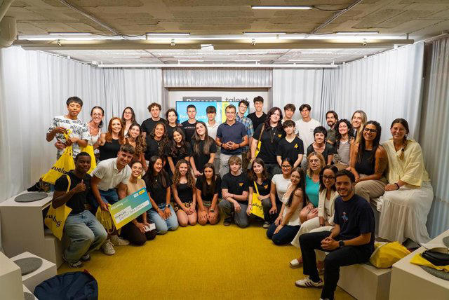 630 alumnos participan en el programa STEAM de Vueling y la Fundación ...