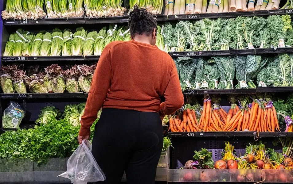 Experts share cost-saving healthy eating strategies amid rising prices