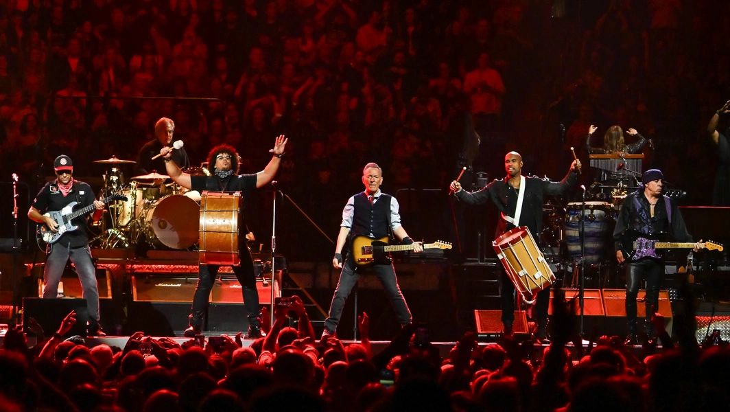 15 legendary live performances in music history