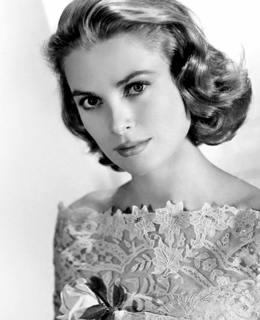Grace Kelly : de star hollywoodienne à princesse de Monaco