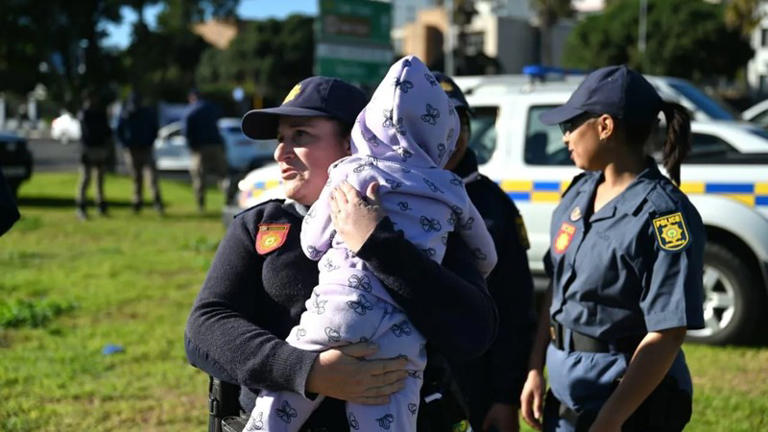 Father to appear in court after child found alone on Sea Point promenade
