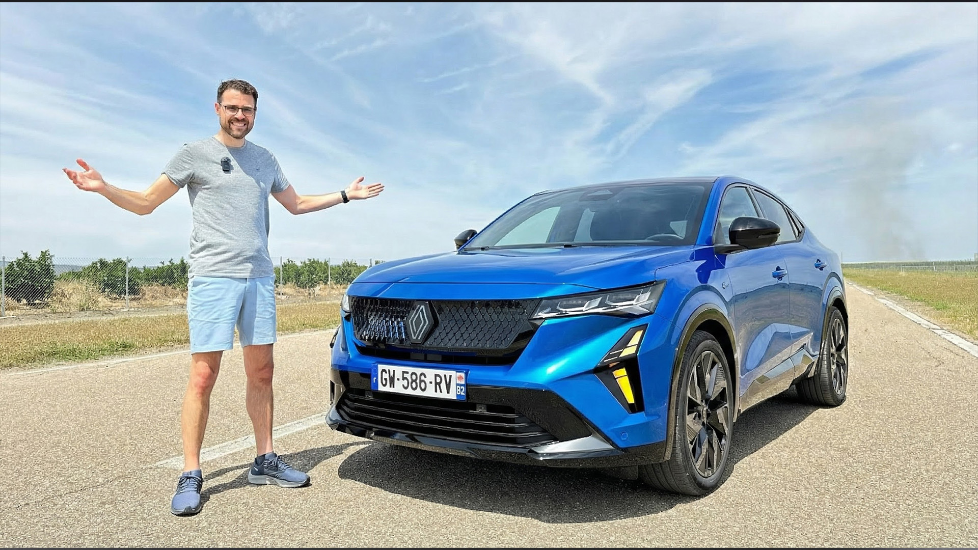 Renault Rafale looks stunning with a modern SUV design