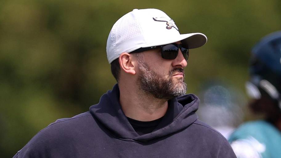 Eagles veteran's retirement just swung the door wide open for rookie