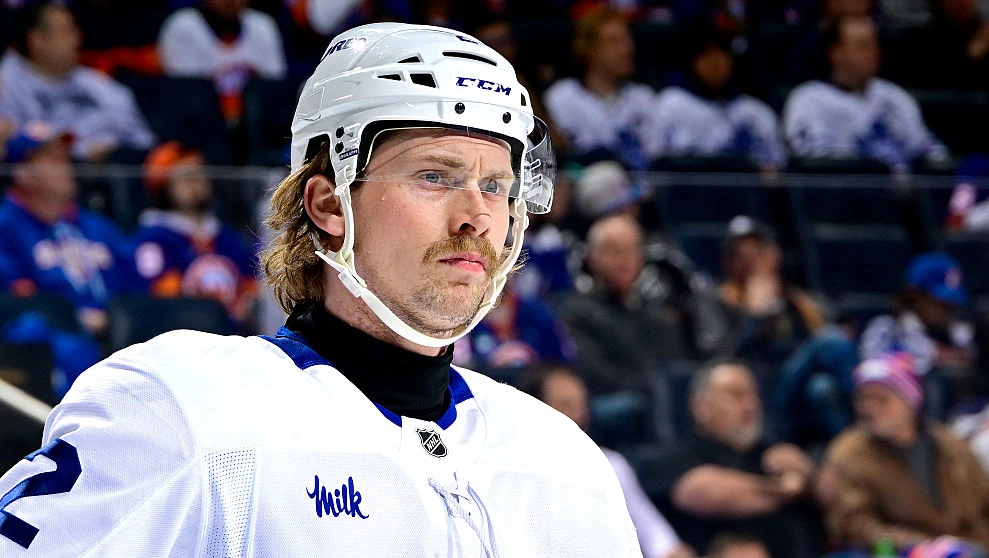 Maple Leafs trade Woll, Benoit to Flyers in multi-player deal