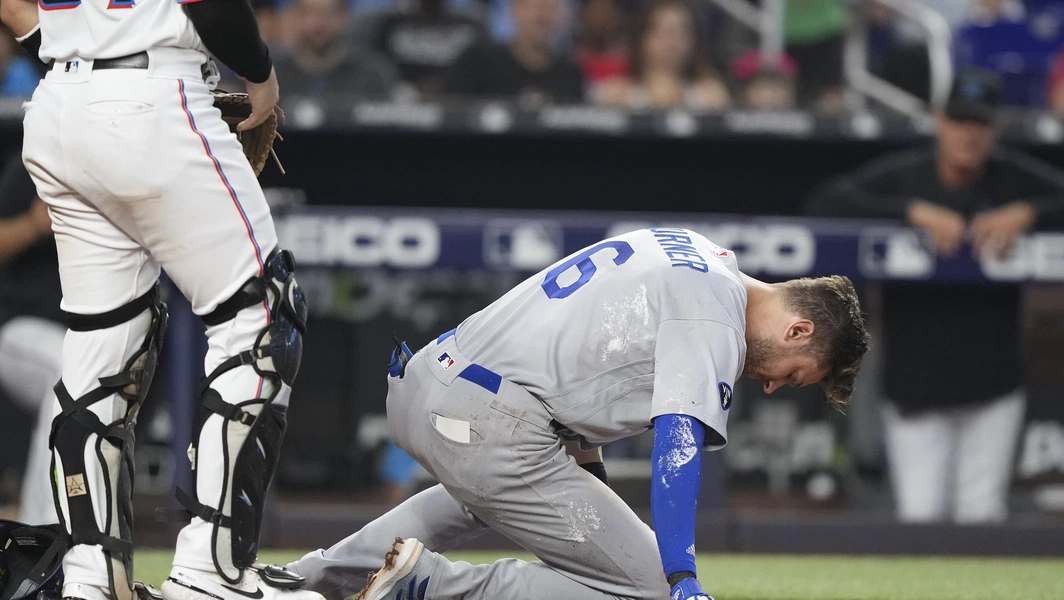Trea Turner sits with wrist bruise, return expected Wednesday