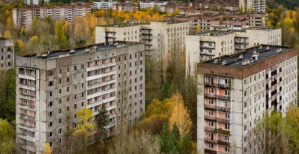 The largest cities in the world that people simply walked away from