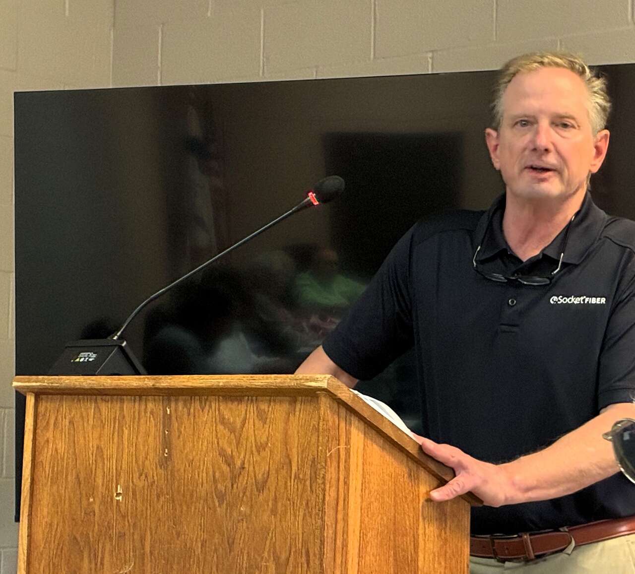 Godfrey board approves Socket Fiber internet provider agreement after ...