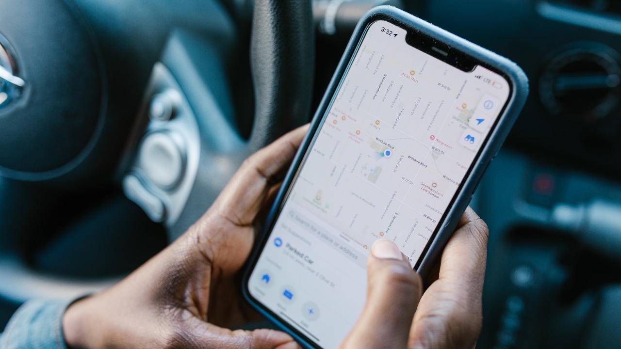 7 apps that quietly keep tracking your location after you close them