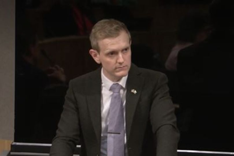 Politicians walk out of Senedd session over Reform UK MS's comments