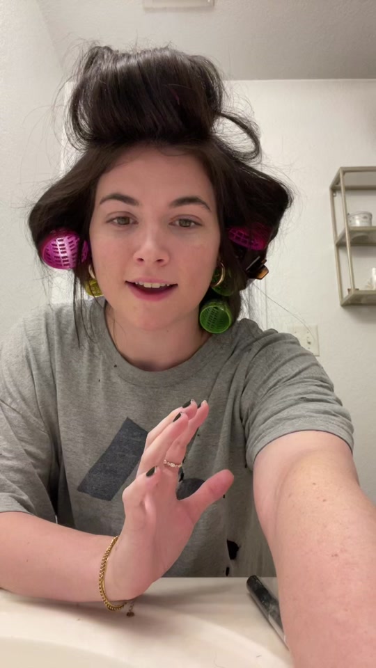 I tried drugstore hair rollers and the results surprised me
