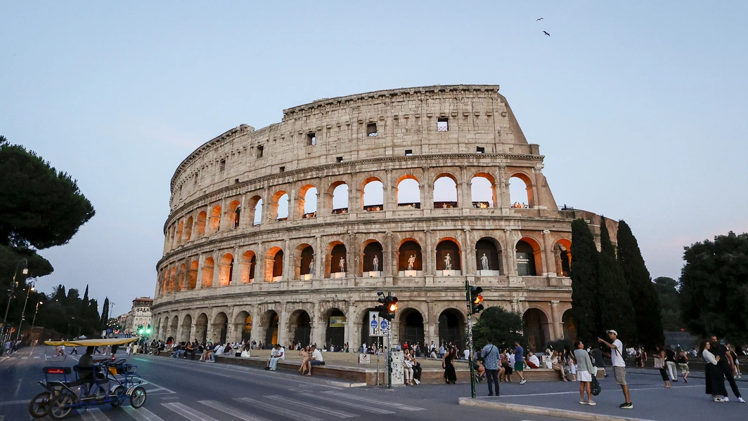 18 iconic destinations worth visiting despite the crowds