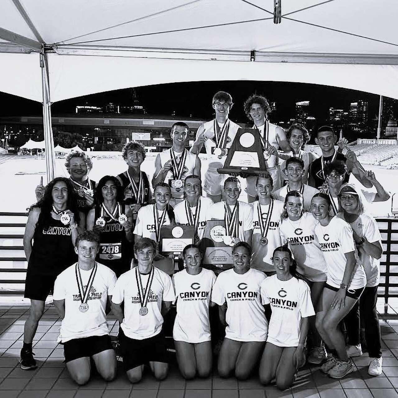 Wartes coaches Eagles to 4A state track title