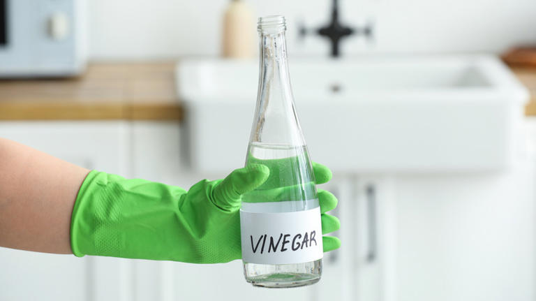 Get rid of funky built-up laundry odors with a DIY vinegar mixture