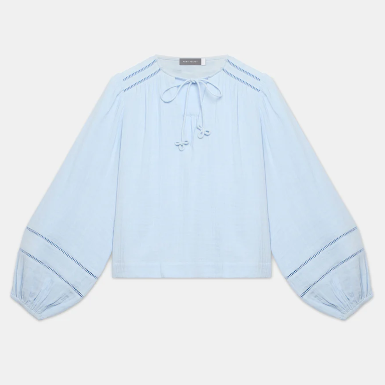 Kelly Brook's pretty and breathable Zara blouse is the chicest way to ...