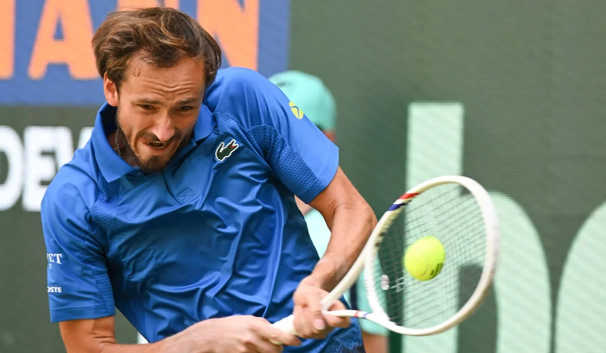Daniil Medvedev powers into Halle quarterfinals, extends Wimbledon ...