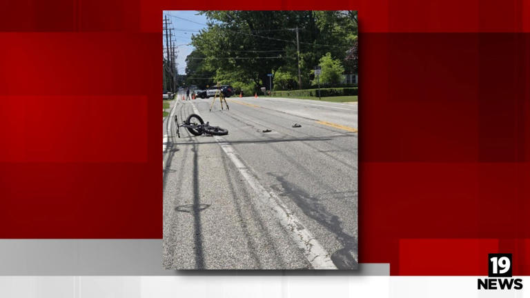 Two Mentor teens riding an e-bike hospitalized after being hit by a car
