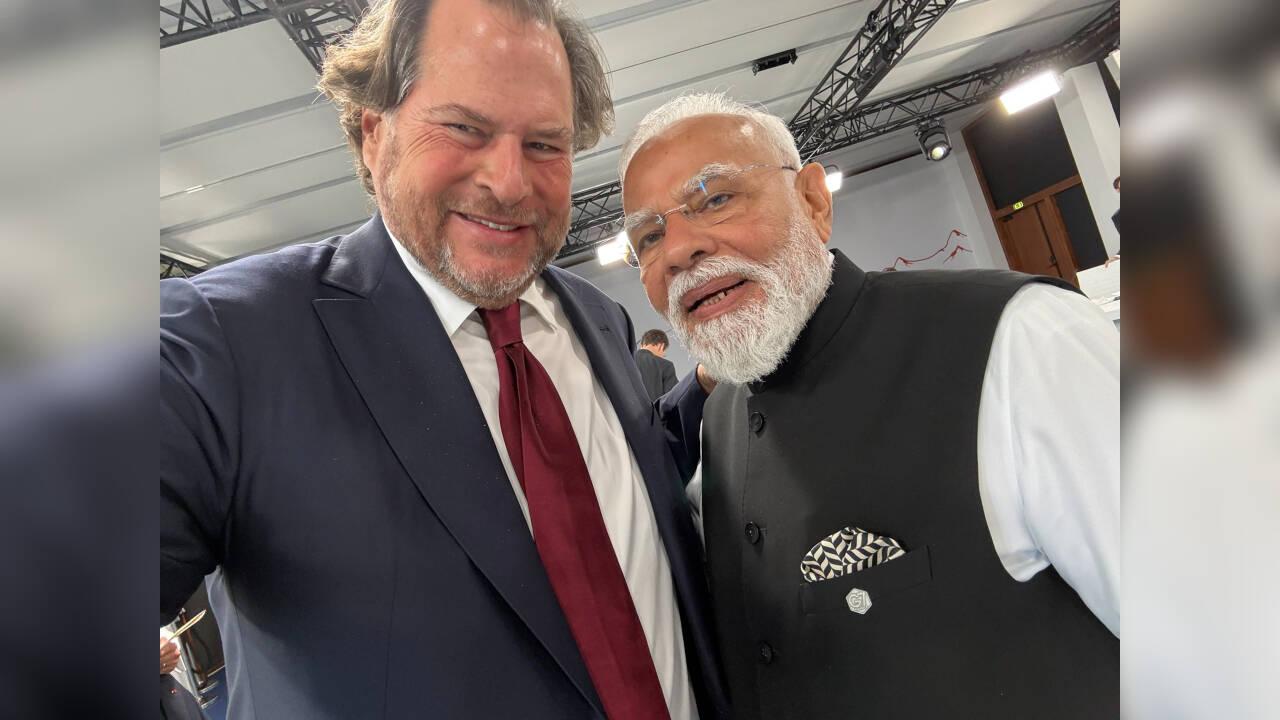 Salesforce CEO Marc Benioff shares selfie with PM Modi at G7 summit ...