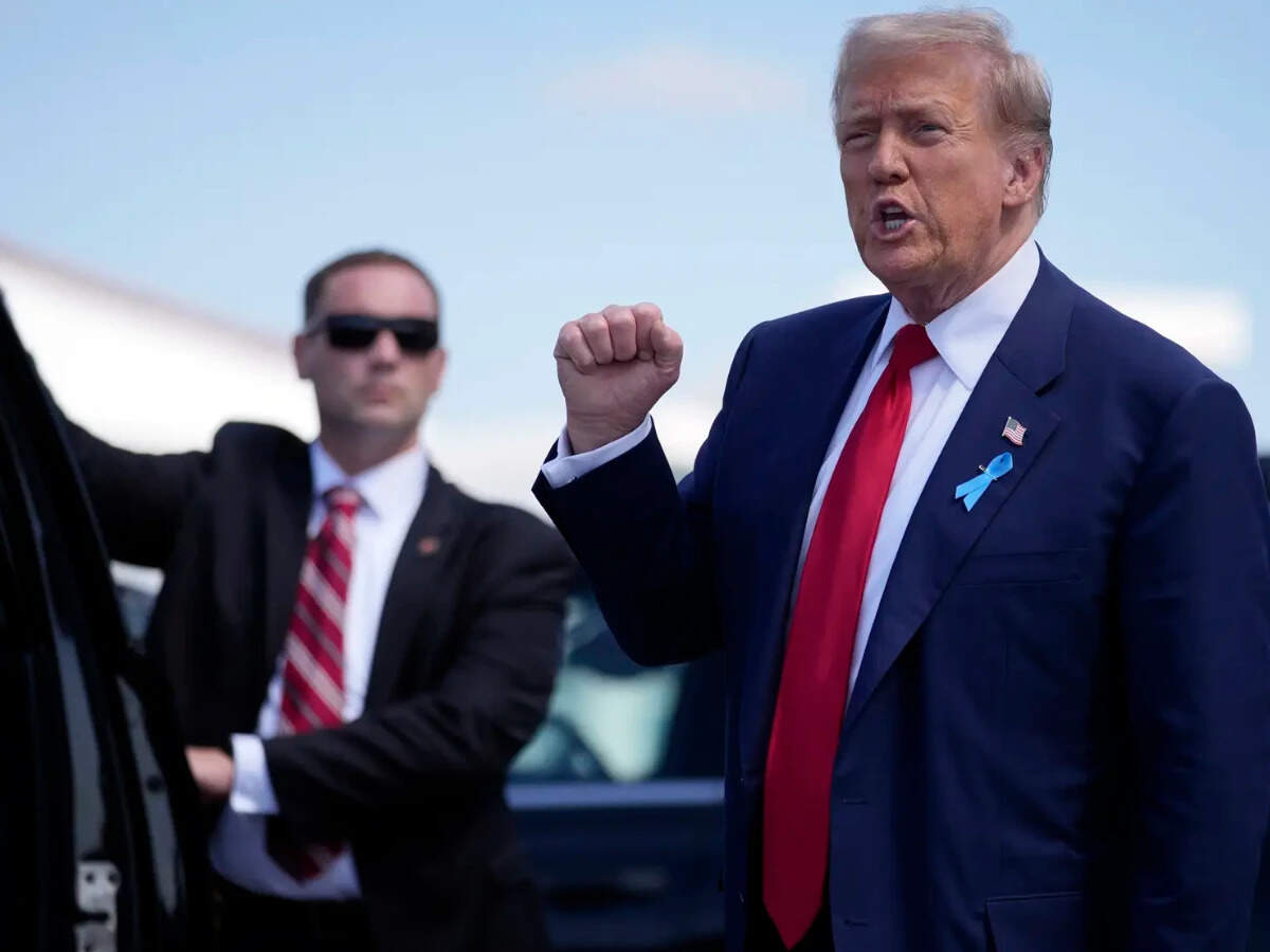 Trump delays his own national intelligence nominee, fueling tension ...