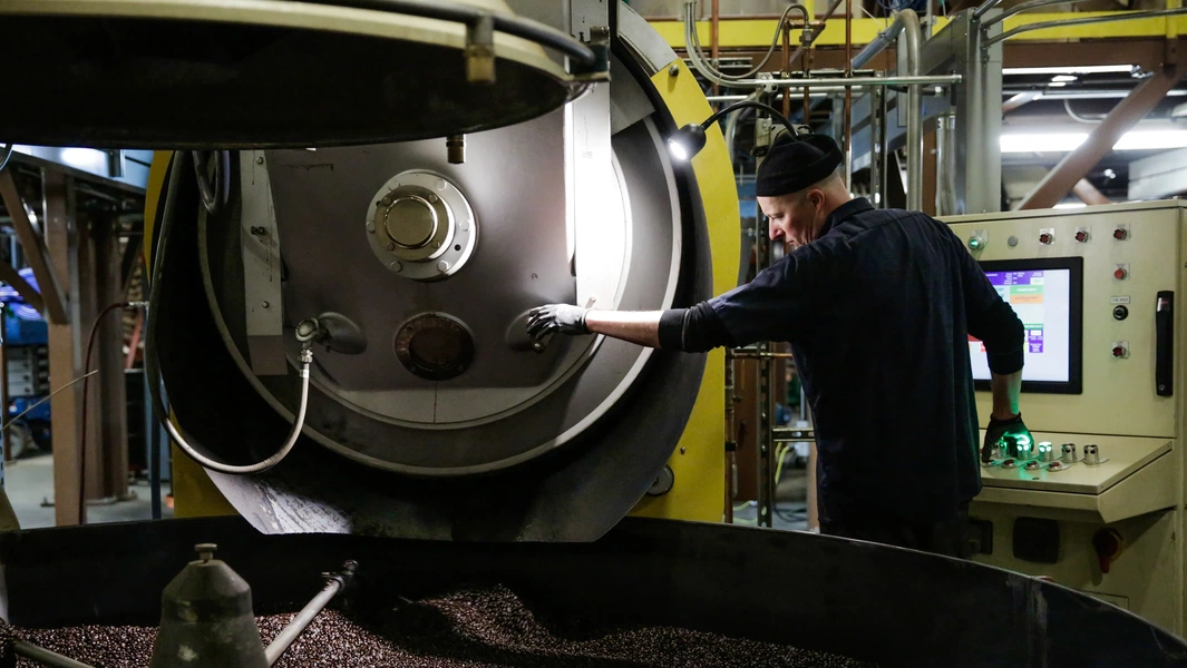 8 leading coffee roasters across the United States