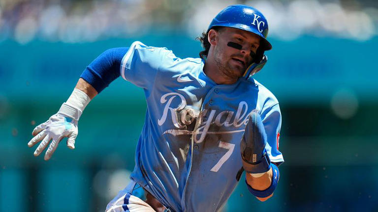 Royals' difficult season continues: What to watch for moving forward
