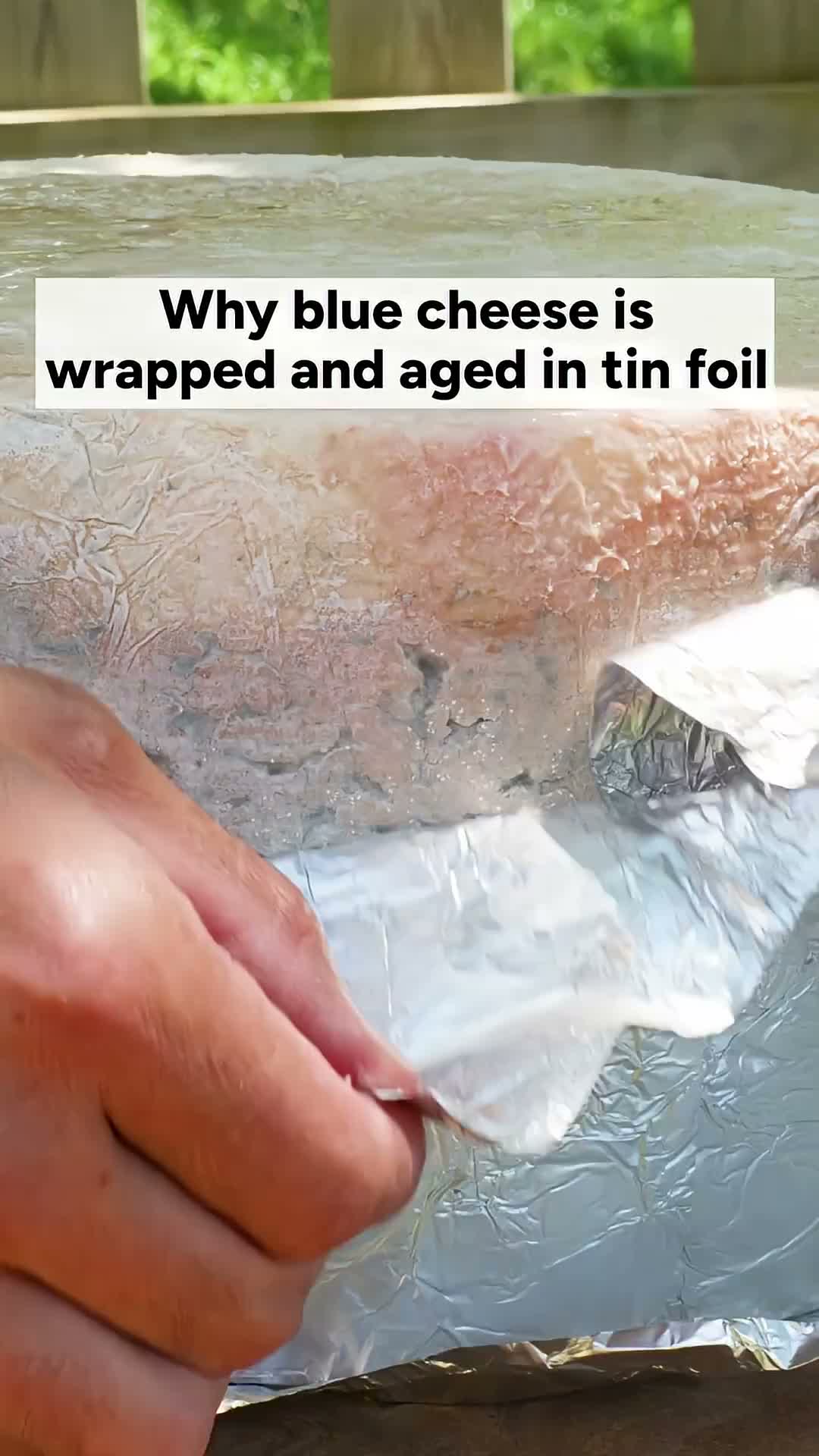 How tin foil changes the cheese aging process