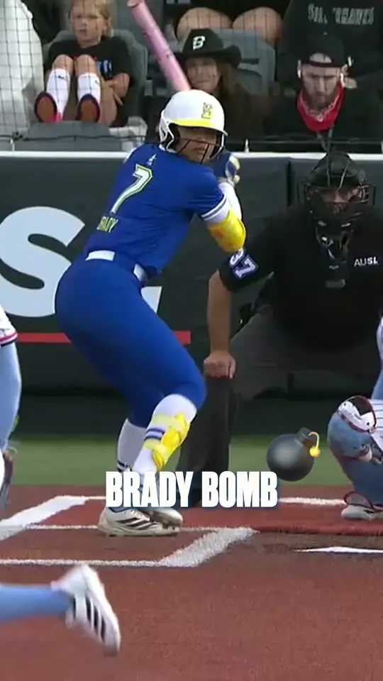 Maya Brady 🤯 oh my goodness, what a HR 💣 | Maya Brady