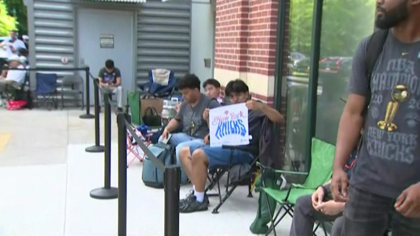 Fans line up overnight in Yonkers hoping to meet Knicks star OG Anunoby
