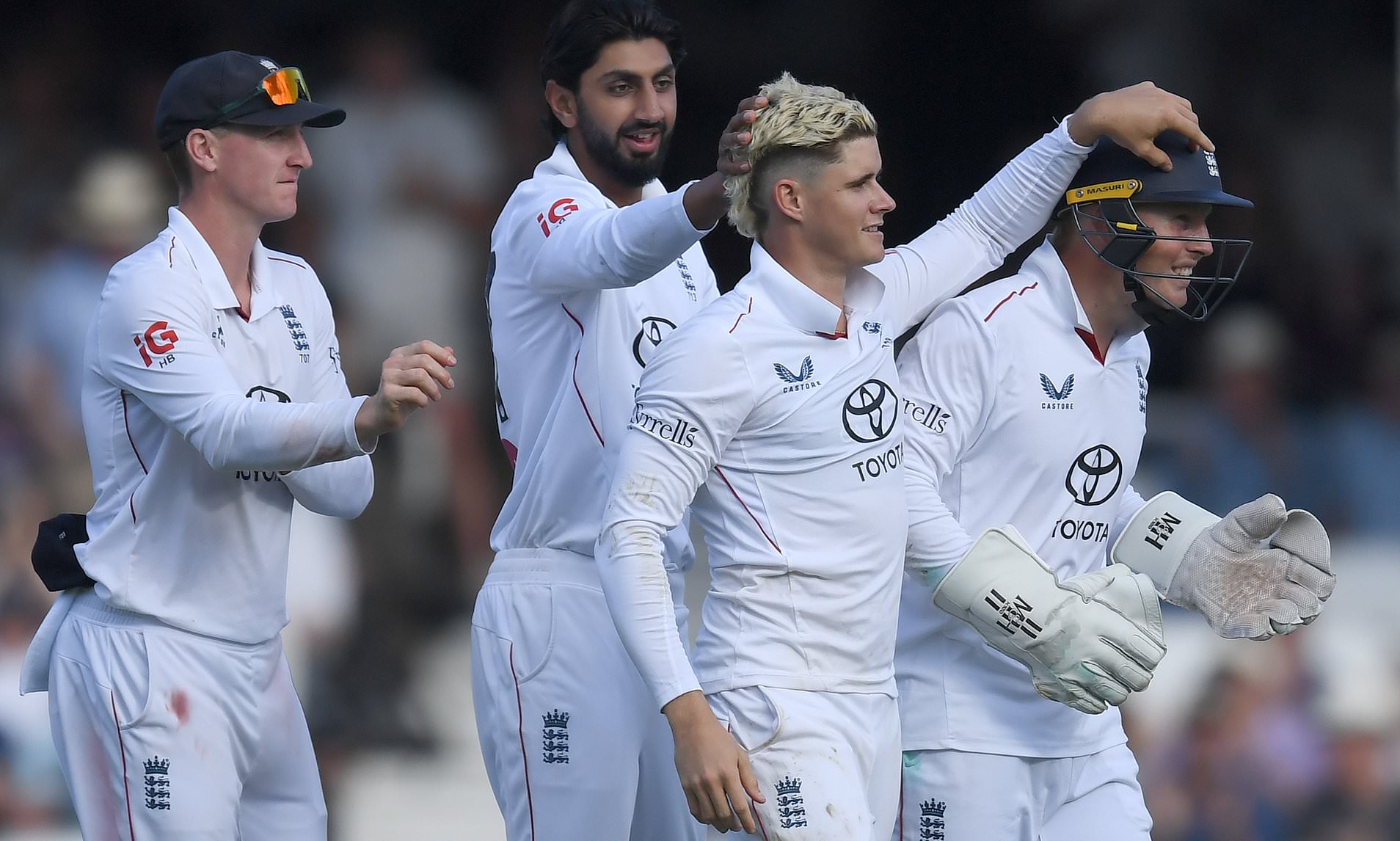 Jacob Bethell's late two-wicket burst encapsulates eccentric start to ...